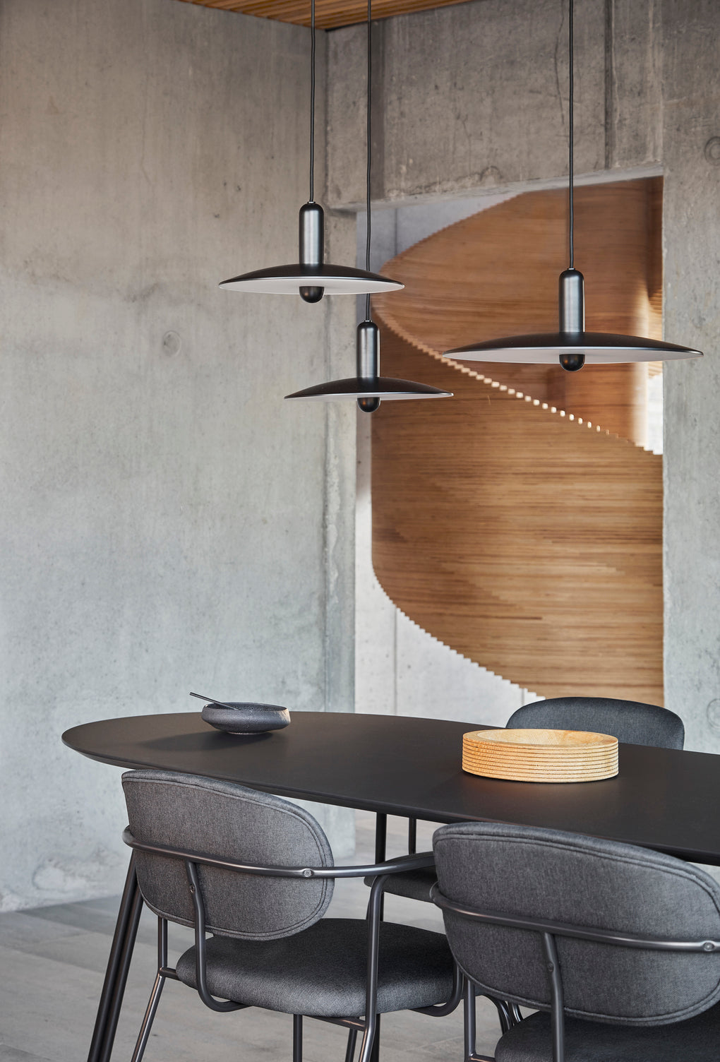 Tree dining table (220 cm) - Charcoal black/black – WOUD - International